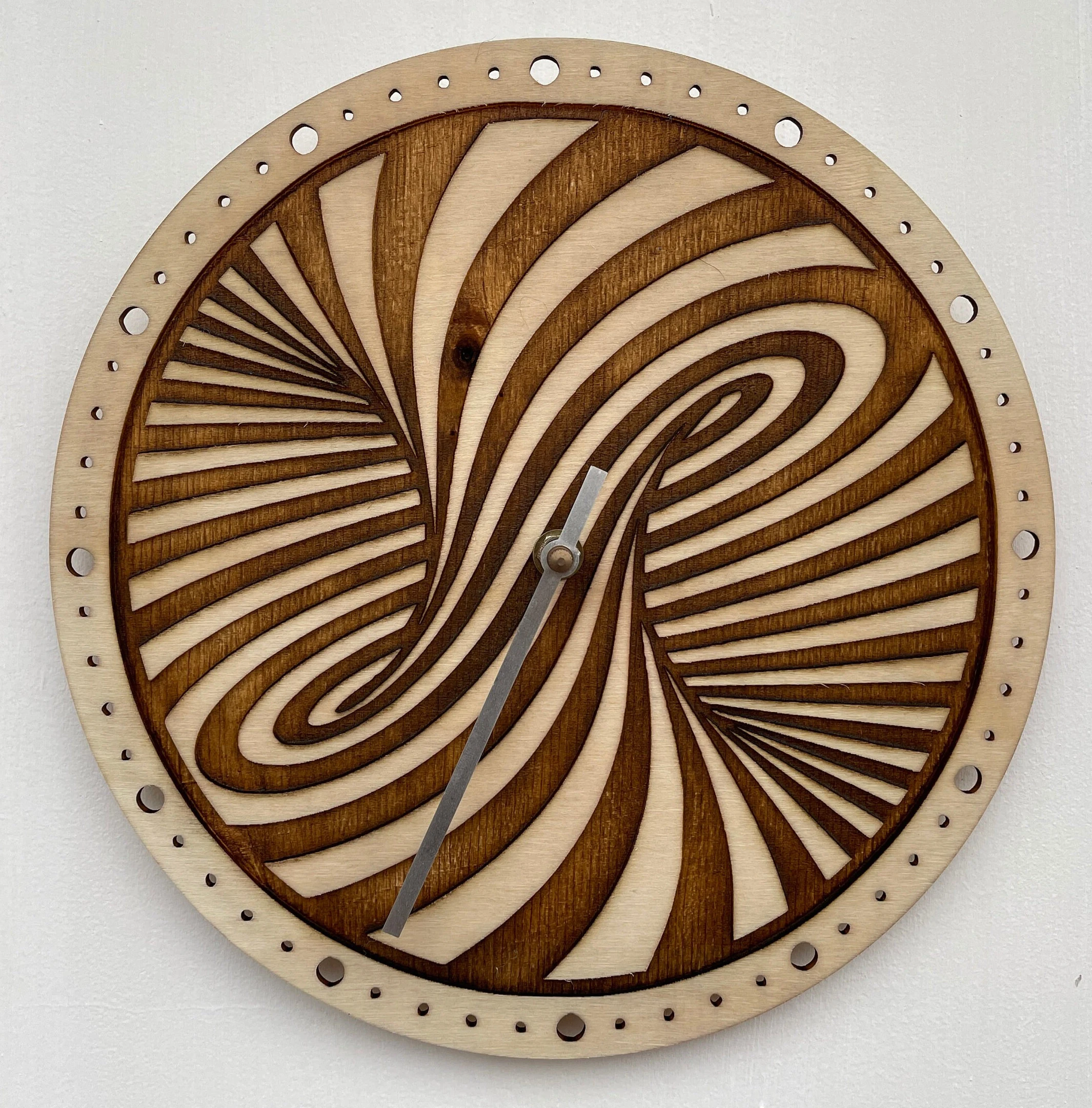 Mesmerizing Laser Cut Swirl Clock - Encinitas 3D